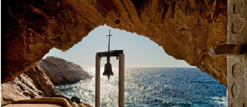 Churches in caves: See amazing photos - ProtoThema English