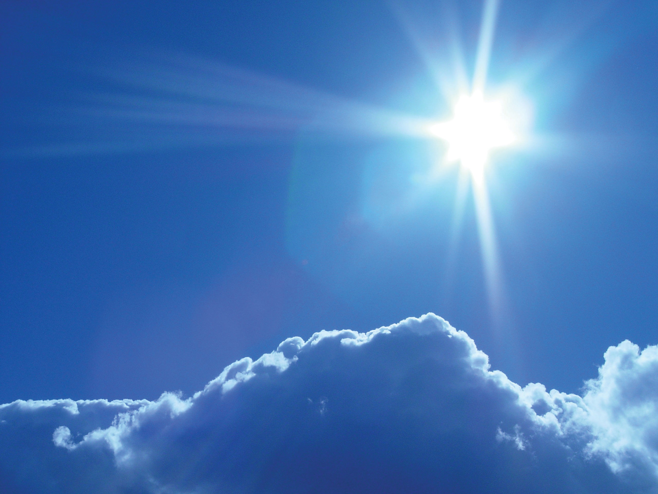 Sunny weather with scattered clouds on Sunday - ProtoThema English