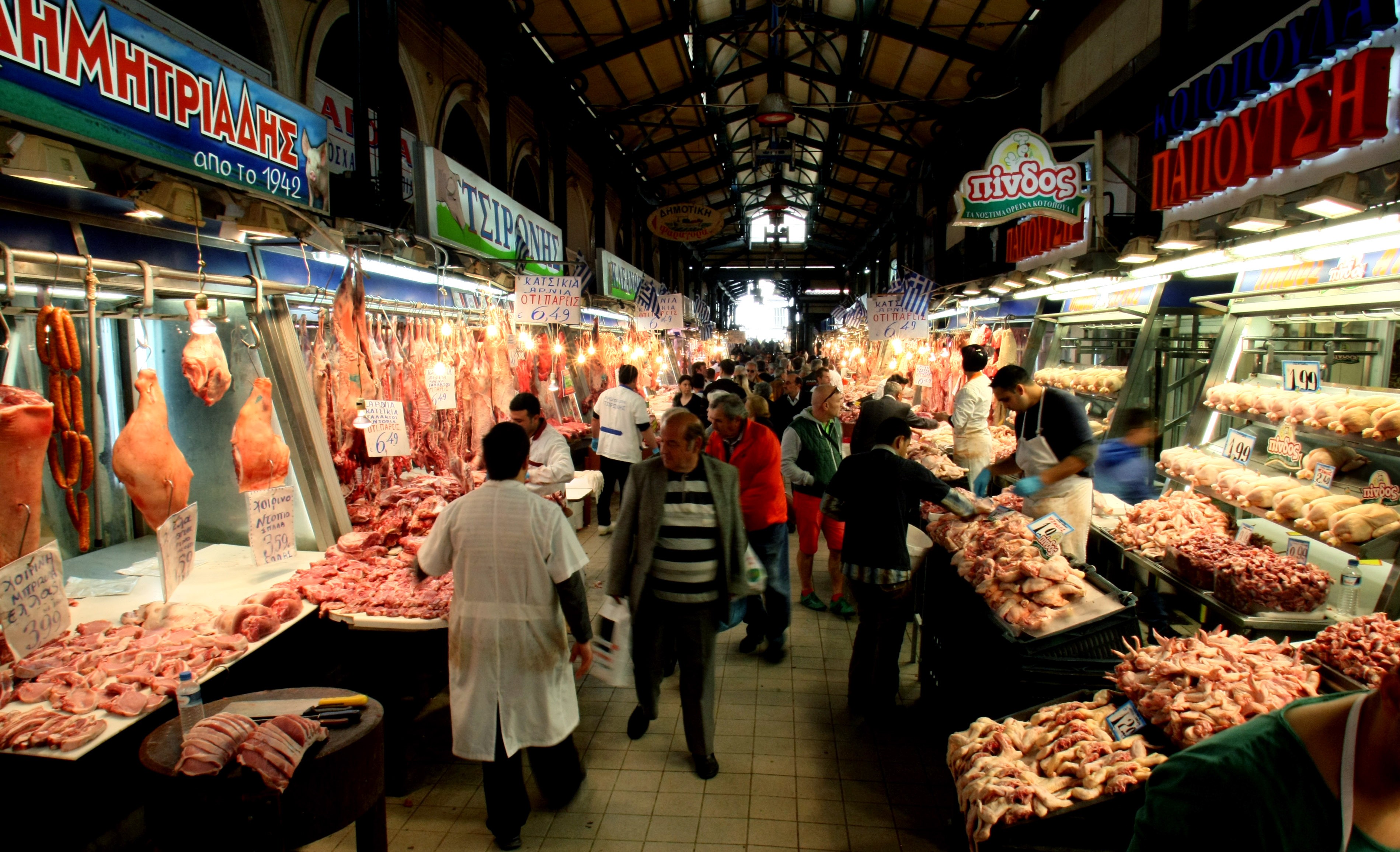 A Trip to the Greek Market (Video) - ProtoThema English