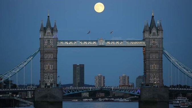 The super moon around the world and beyond (spectacular photos ...