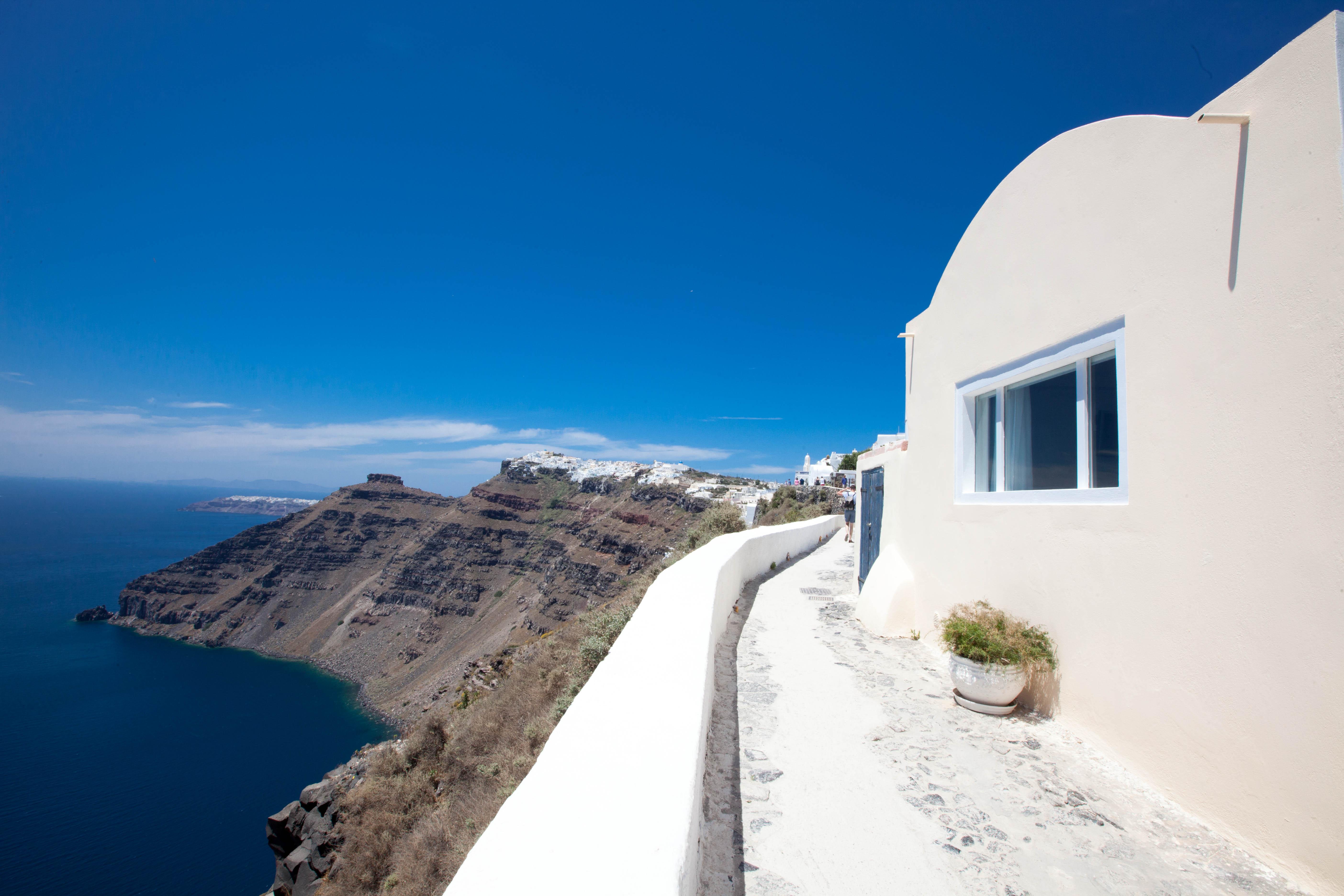 Where Beach Meets Bleach: 12 stunning hotels in the Greek Cyclades ...