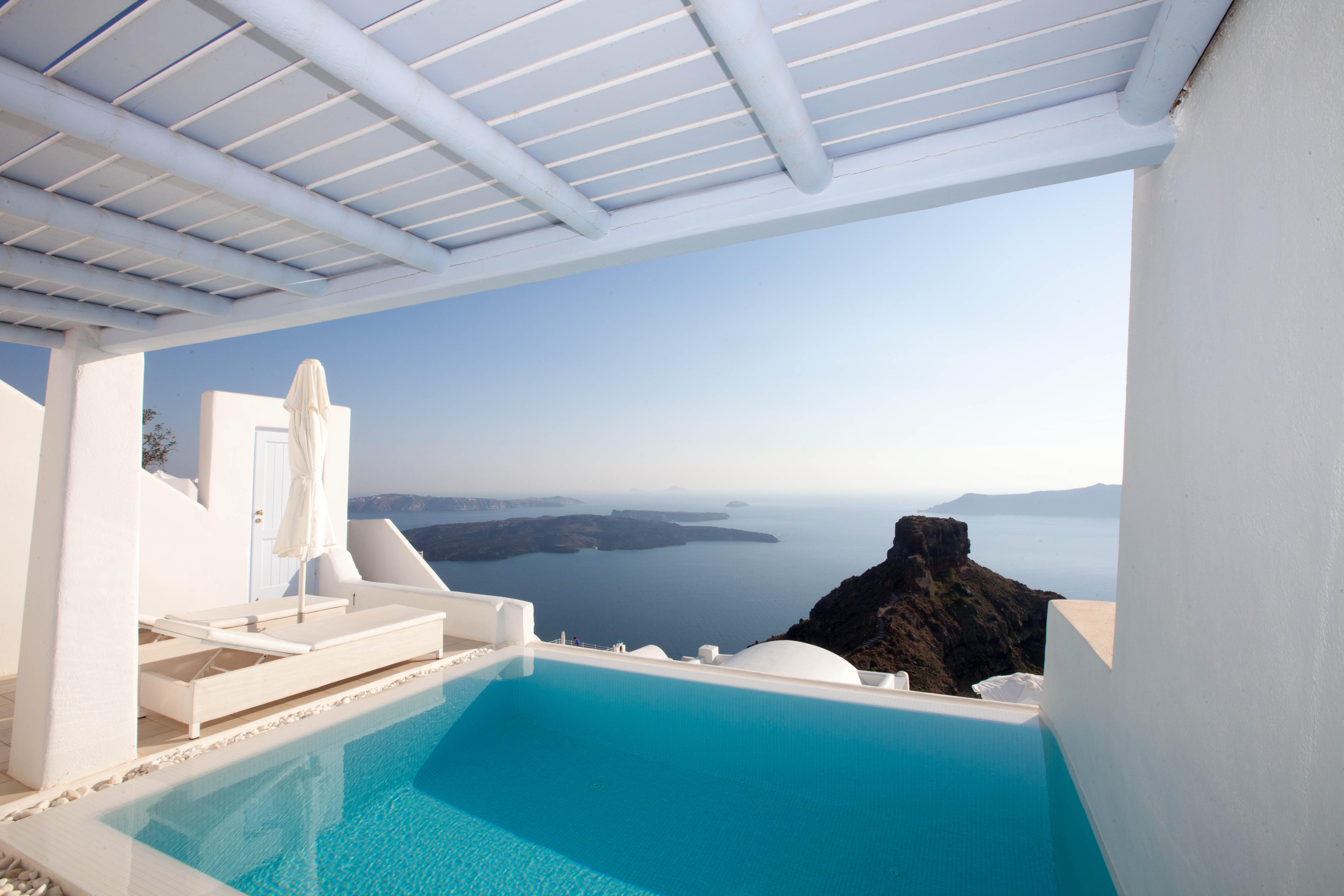 Where Beach Meets Bleach: 12 stunning hotels in the Greek Cyclades ...