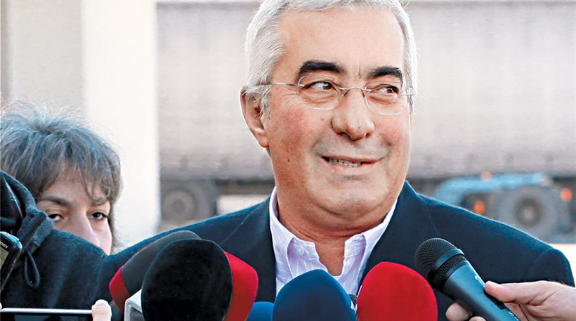Greek businessman takes under his wing his kidnapper's wife and child ...