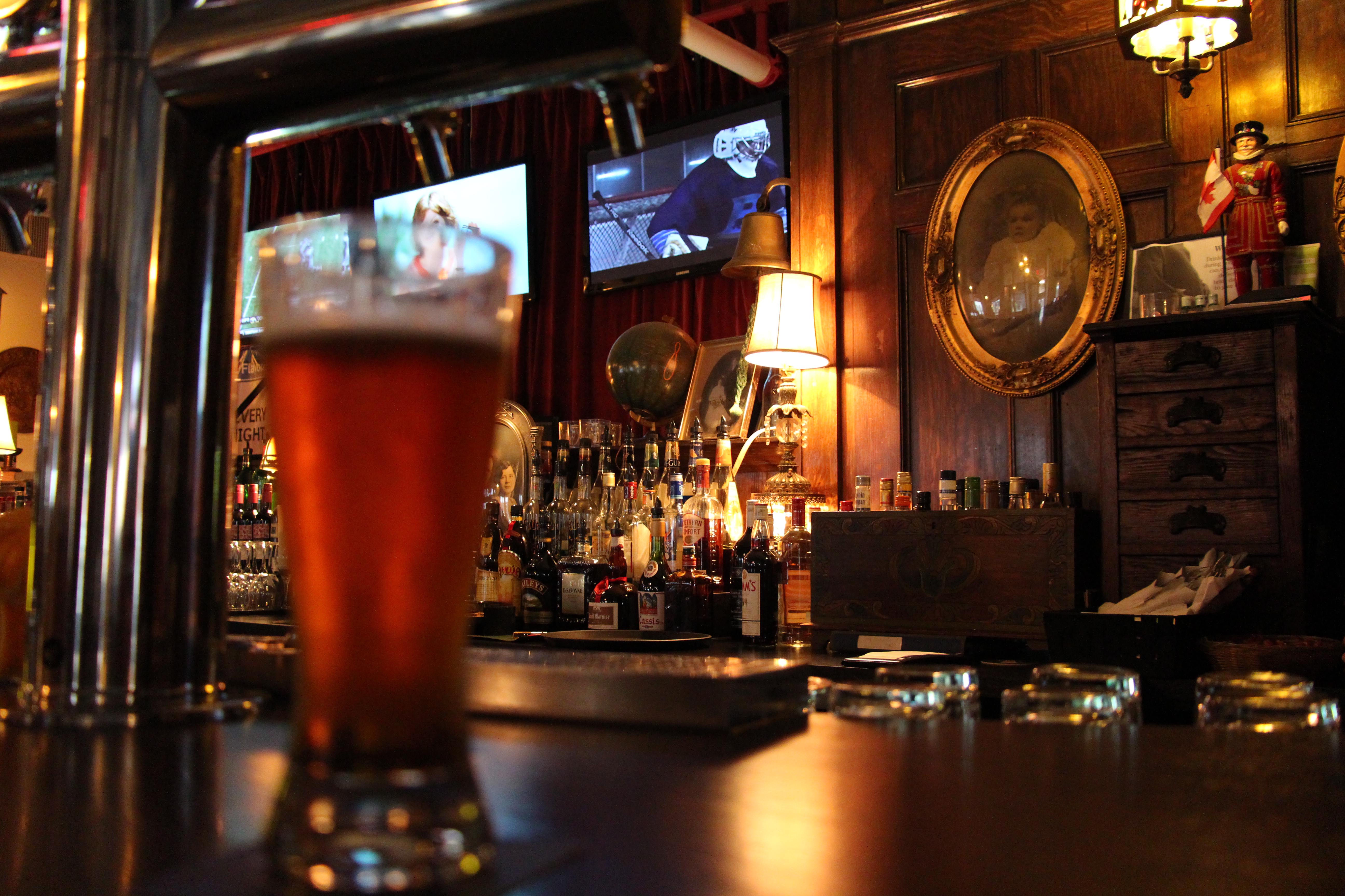 A Greek pub among the best in the world - ProtoThema English