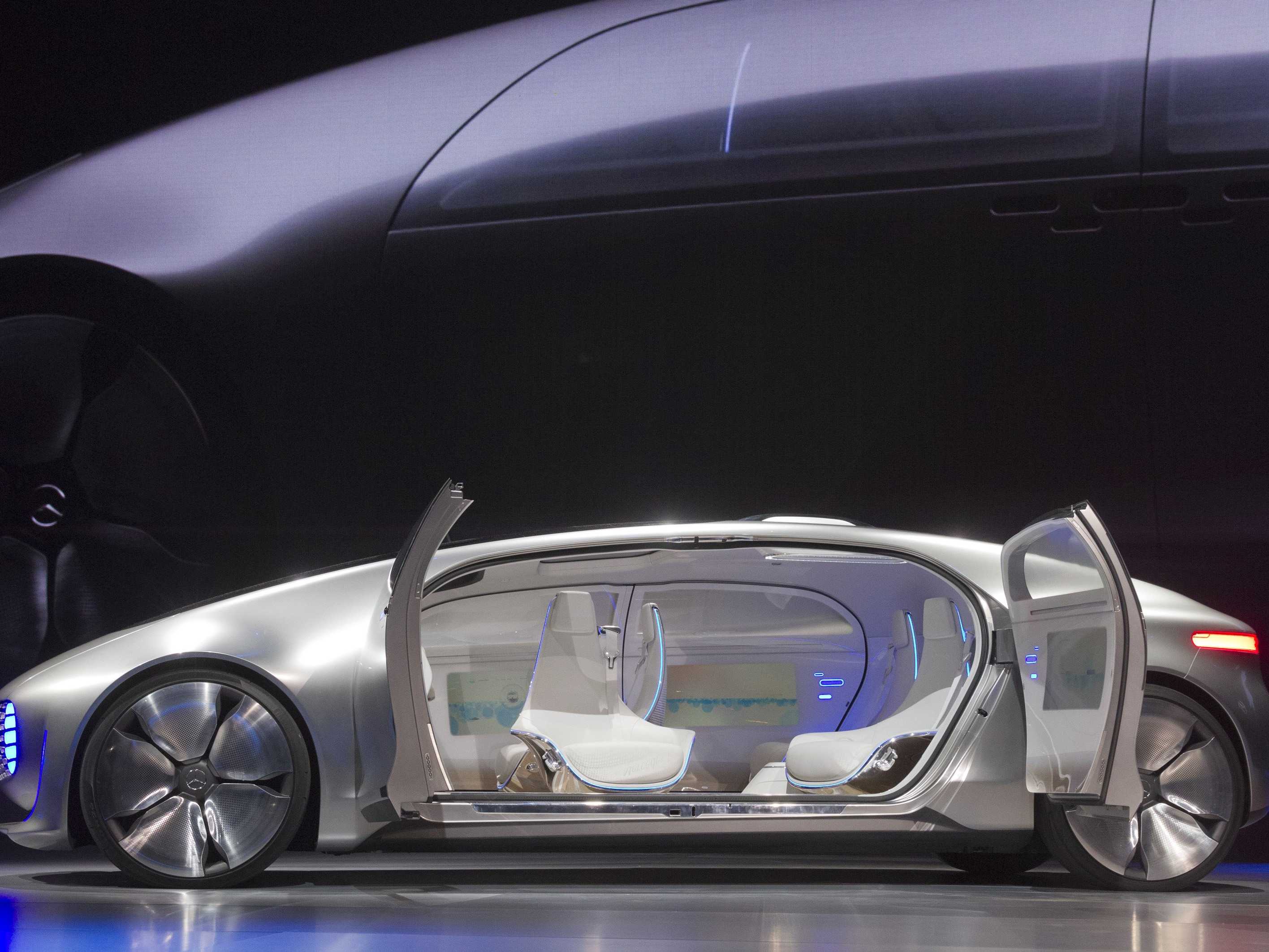 Daimler unveils self-driving car (photos + videos) - ProtoThema English
