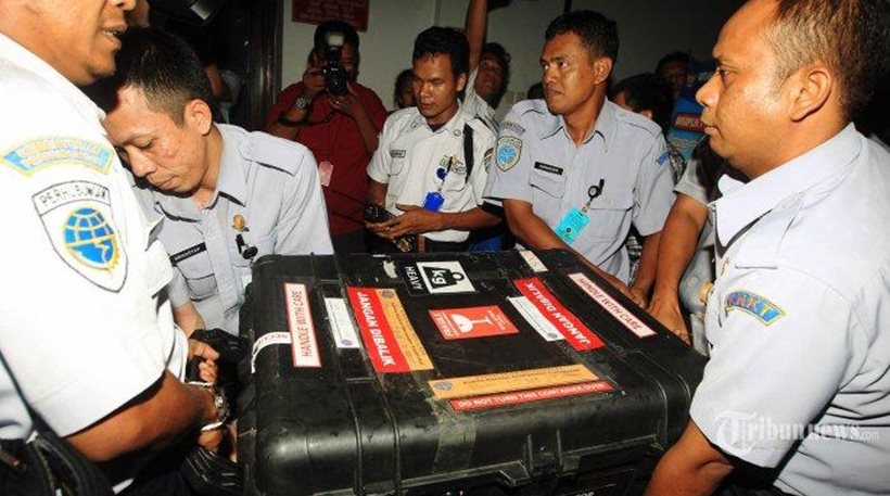 AirAsia: Second black box recovered - ProtoThema English