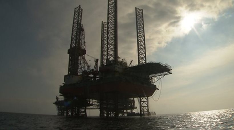Brent crude oil at 48.10 USD per barrel - ProtoThema English