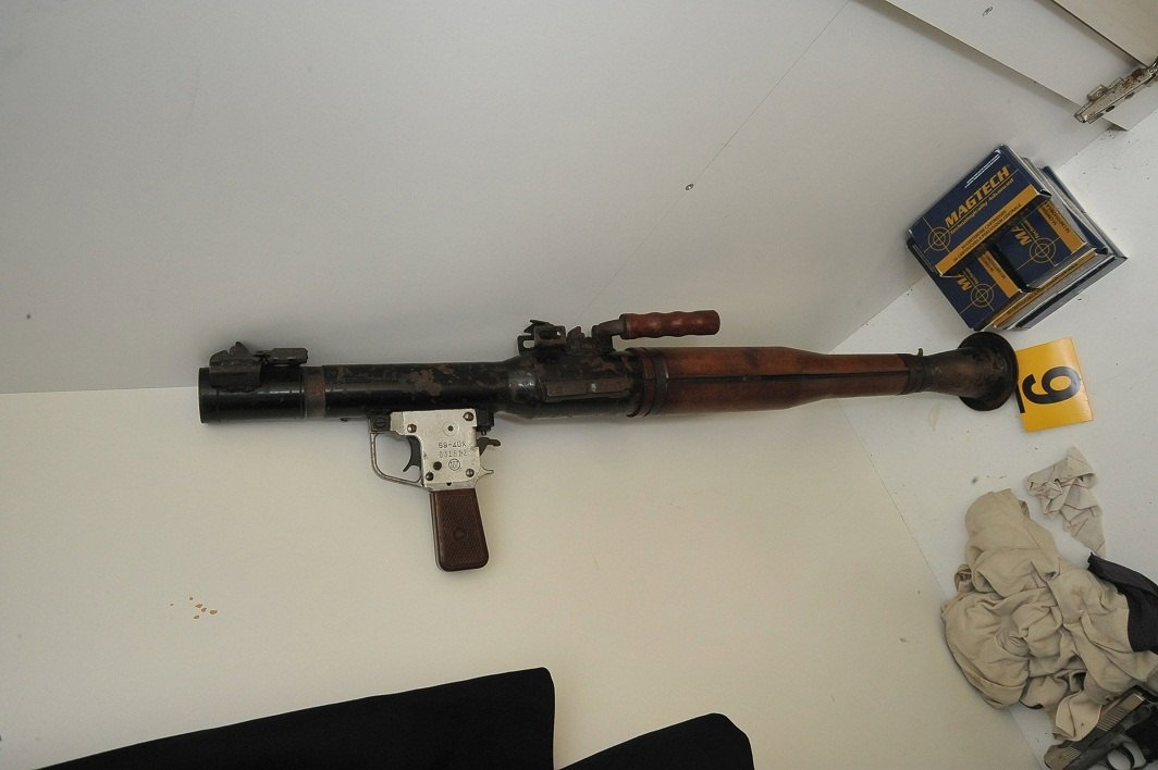 Terrorist C. Xiros faces the investigator - ProtoThema English