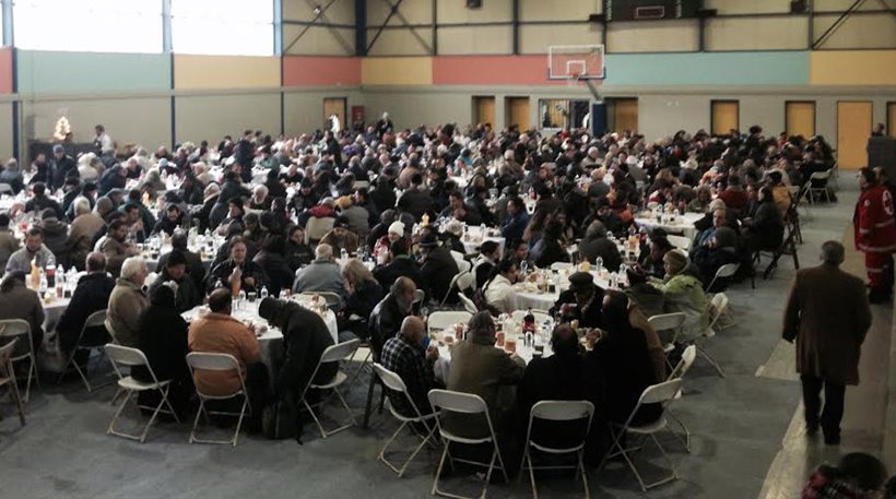 Proto Thema grants lavish New Year ’s meal to 2000 people in real need ...