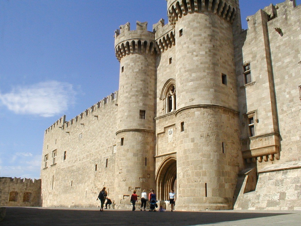 Castle of Rhodes - ProtoThema English