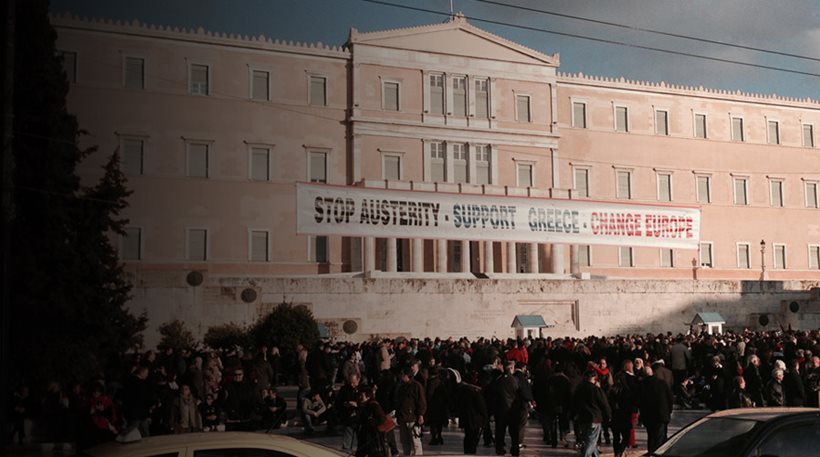20,000 Greeks asked for a 'breath of dignity' at Athens Pro-Govt rally ...
