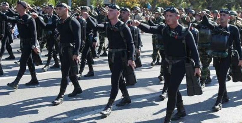 SYRIZA MPs take exception to navy commandos’ cadence at parade (video ...