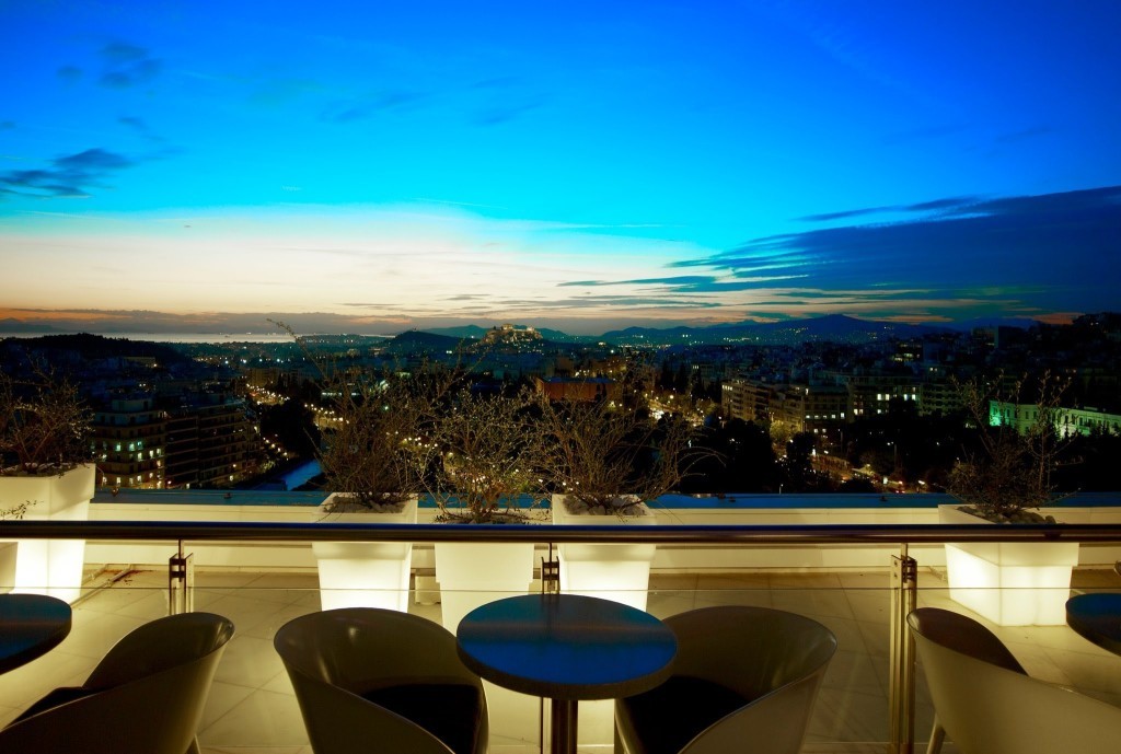 Galaxy Bar in Athens among World’s Top 10 Rooftop Bars - ProtoThema English