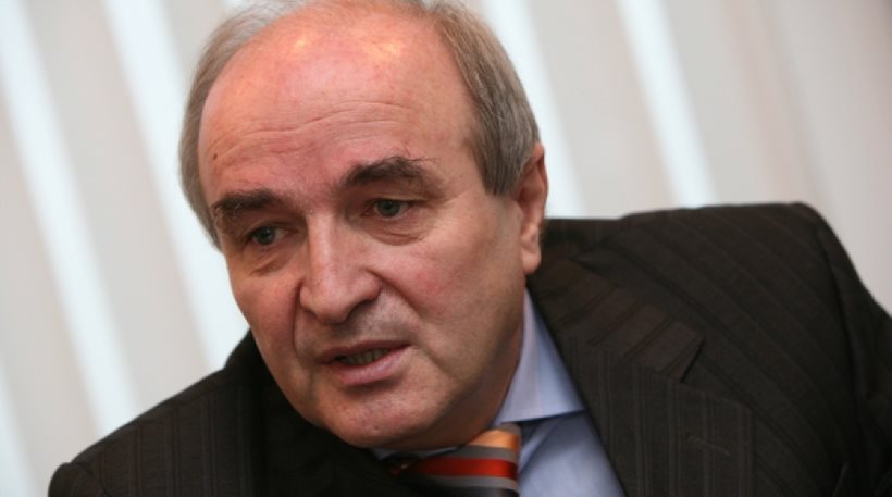 ECB's Makuch asks Greek govt to present 'real' program - ProtoThema English