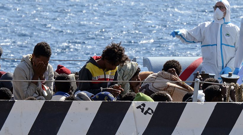 100s dead in migrant boat tragedy (photos + videos) - ProtoThema English