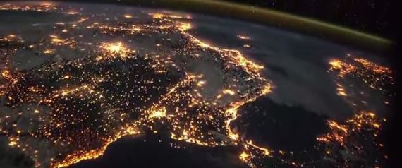Astronaut captures stunning time-lapse of Earth - ProtoThema English