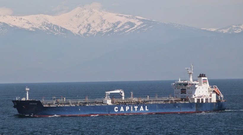 Greek tanker rescues irregular migrants off Malta - ProtoThema English