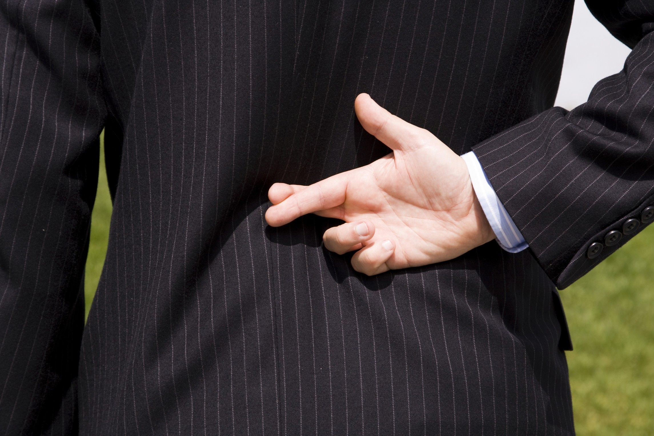 The honest truth about lying! - ProtoThema English