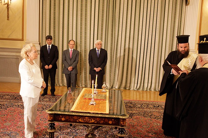 Greece's first female Prime Minister (caretaker) sworn in - ProtoThema ...