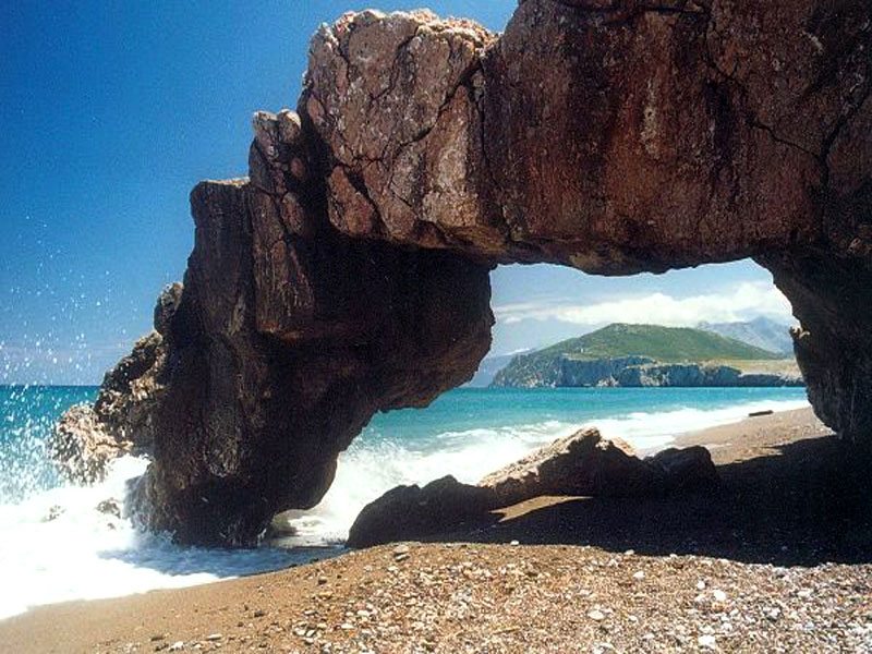 Lichadonisia - ProtoThema English