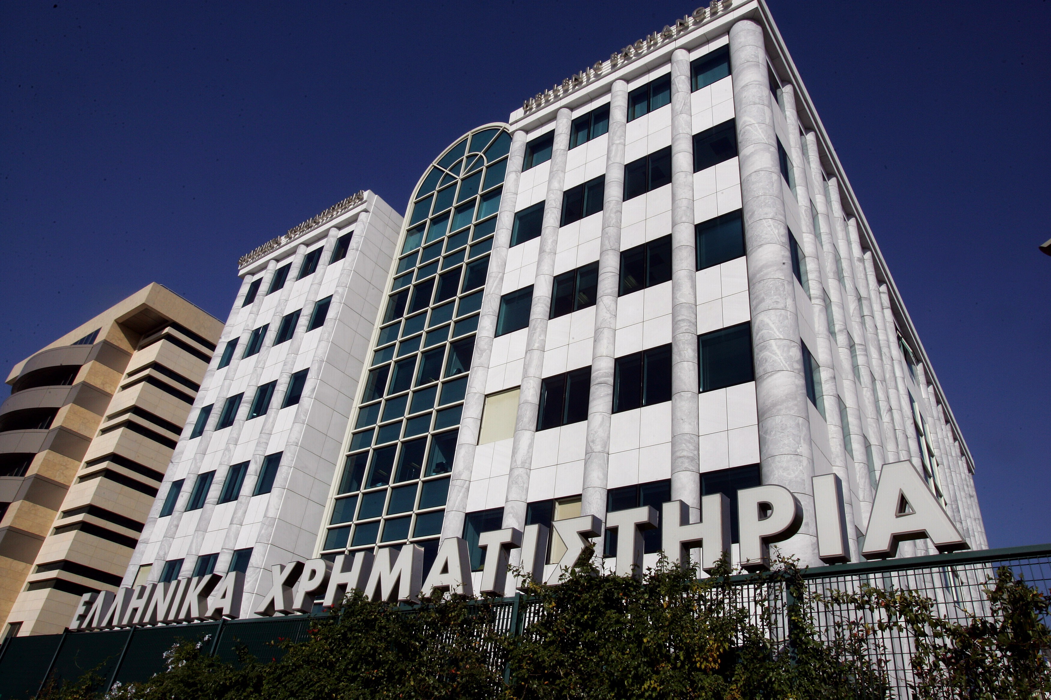 Athens Stock Exchange opening: Rise - ProtoThema English