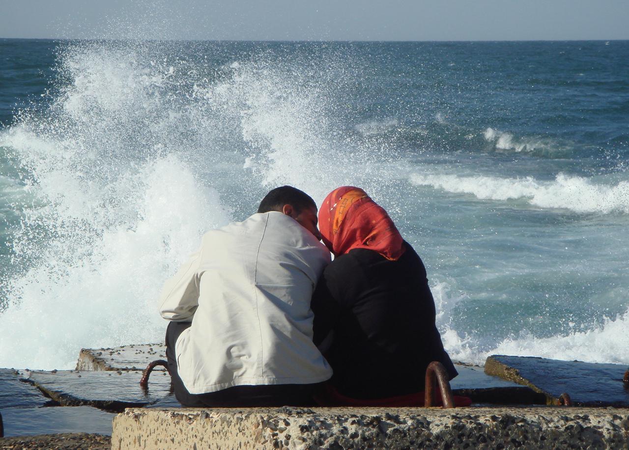Wanted: Refugee lovers who lost a passionate love letter washed ashore ...