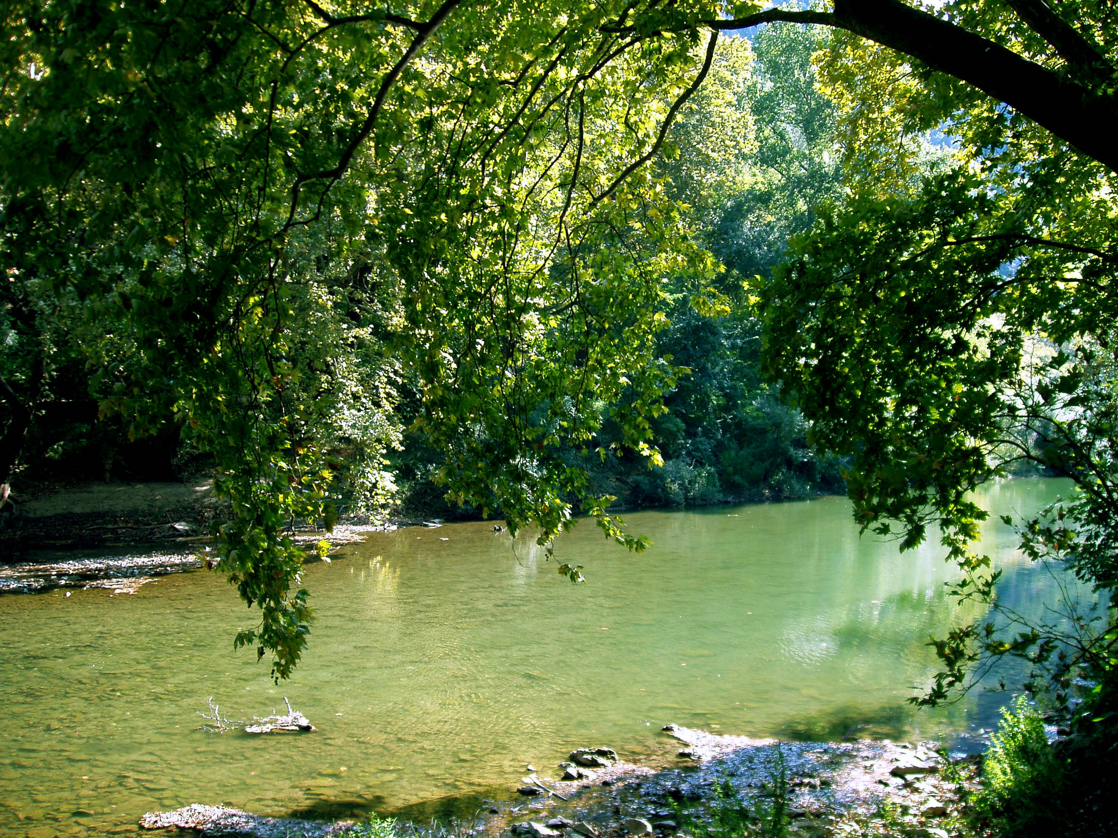 Pineios river - ProtoThema English