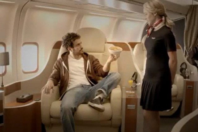 Here's what happens when you upgrade yourself to first class! (vid ...