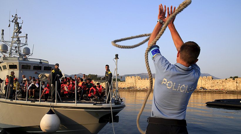 EU to adopt a new European Border and Coast Guard - ProtoThema English