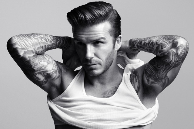 David Beckham becomes a clone for H&M ad (vid) - ProtoThema English