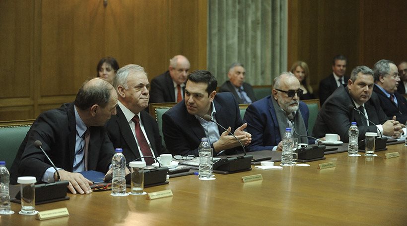 PM Tsipras' overhasty announcements before farmers driving to Athens ...