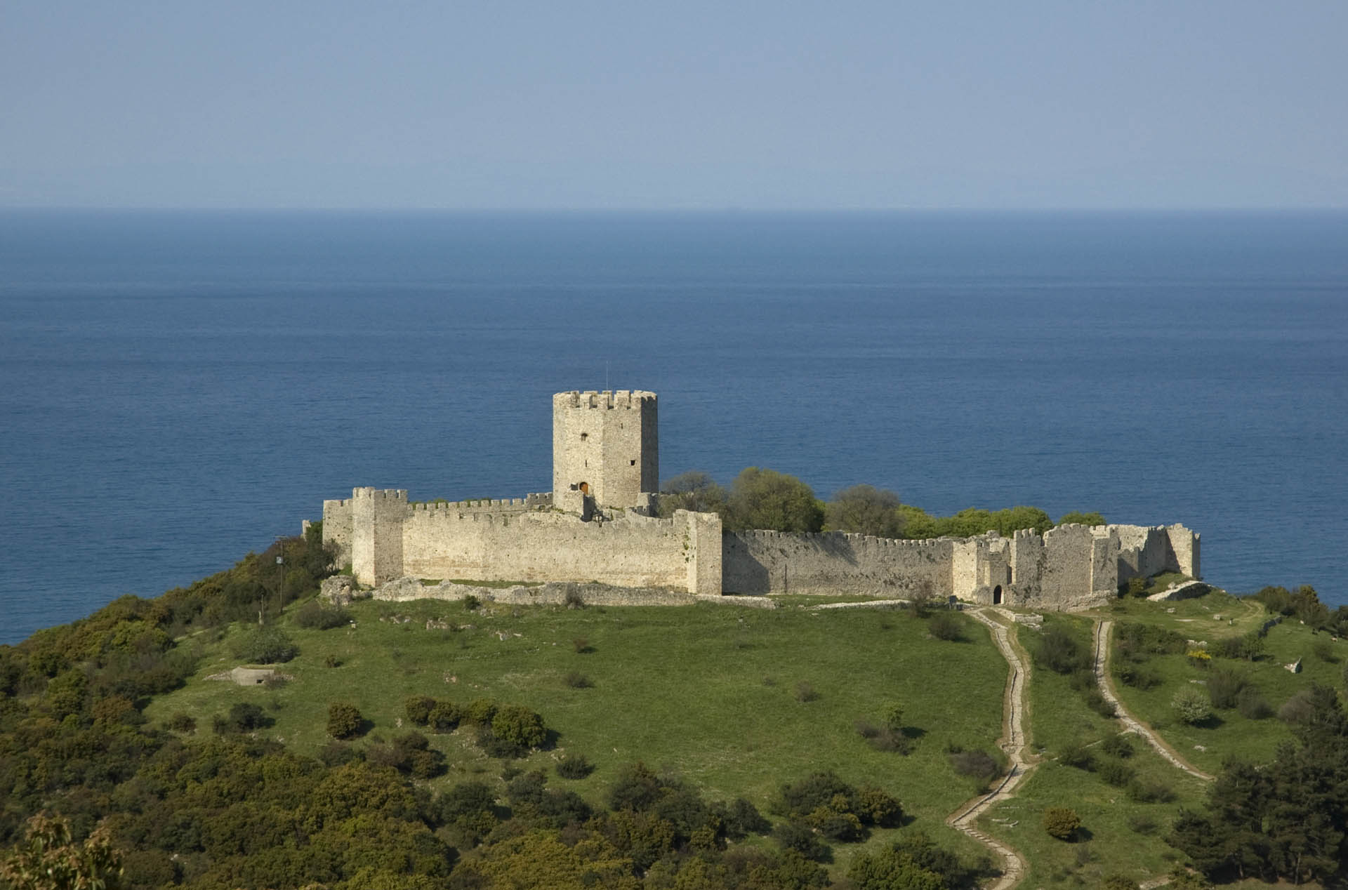 Platamon Castle - ProtoThema English