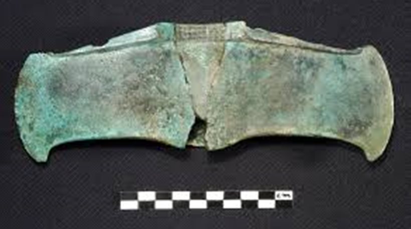 Oldest axe in the world found in Australia - ProtoThema English