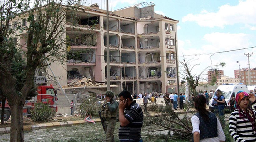 Four people killed in new attack in Turkey (video) - ProtoThema English