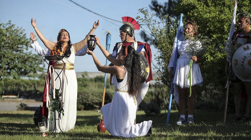 See the Greek pagans celebrate Prometheus (photos) - ProtoThema English