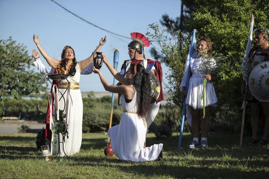 See the Greek pagans celebrate Prometheus (photos) - ProtoThema English