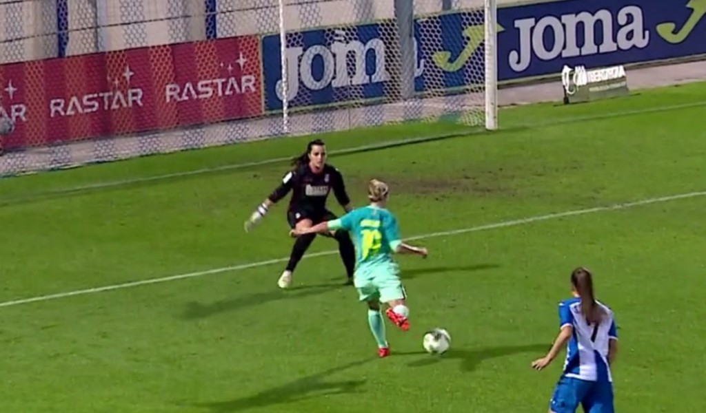 Female "Messi" or "Maradona"! (video) - ProtoThema English