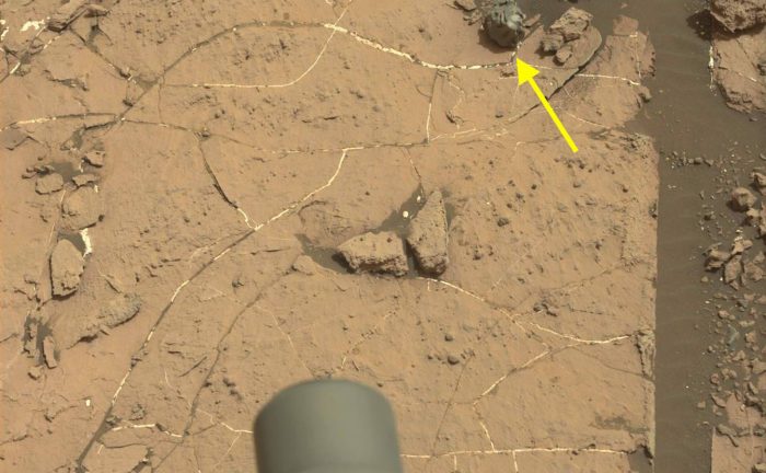NASA discovers “metal rock" on Mars (photos-video) - ProtoThema English