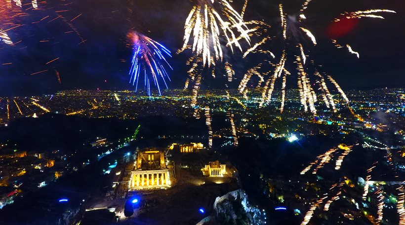 Athens and Thessaloniki usher in new year in style (photos ...