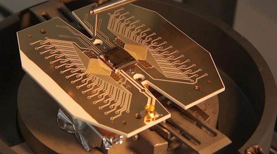 Blueprints for large quantum computer produced! - ProtoThema English