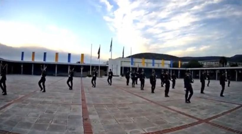 Greek army cadets impressive display! (video) - ProtoThema English