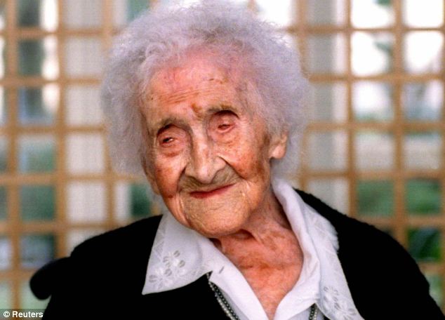 The oldest people in the world (infograophic) - ProtoThema English