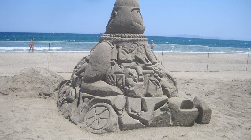 See the incredible sand sculptures in Crete (videos) - ProtoThema English