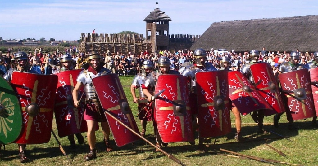 Greek Phalanx vs. Roman Legion: A history of the most powerful military ...