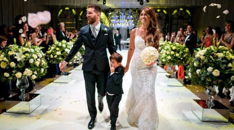 Lionel Messi marries childhood sweetheart (photos-videos) - ProtoThema ...