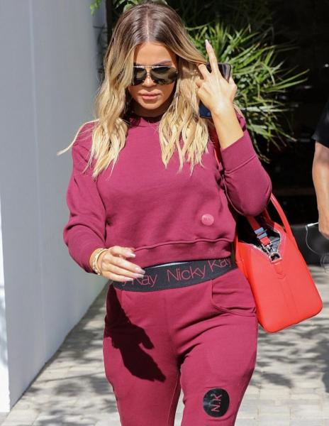 Greek law student becomes Melbourne's new activewear queen! (PHOTOS ...