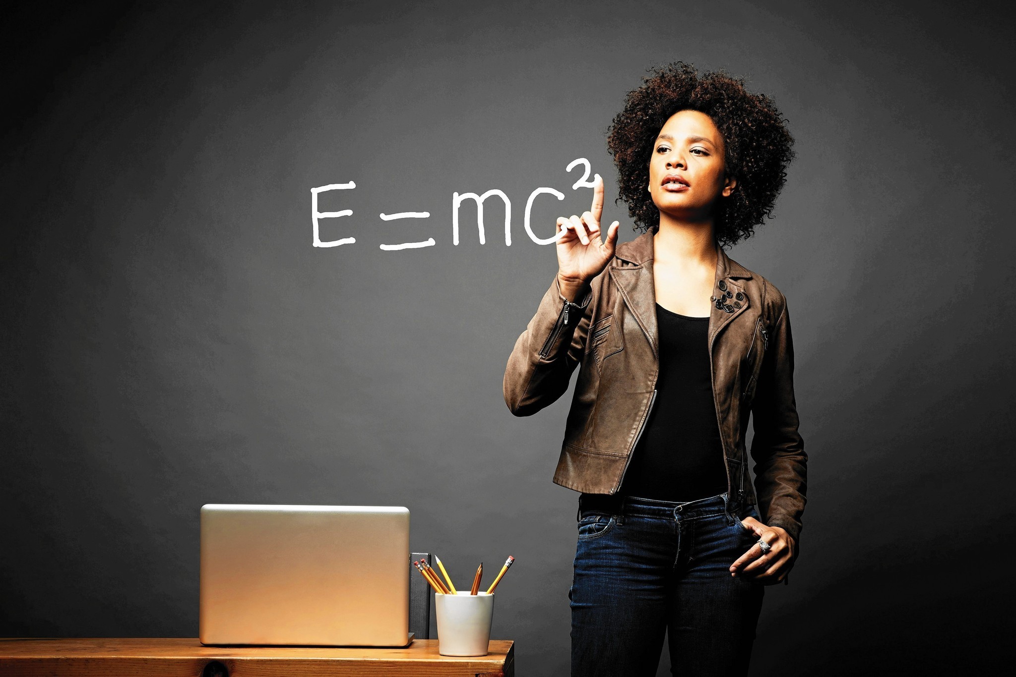 What is a sapiosexual? 6 signs you might be one! - ProtoThema English