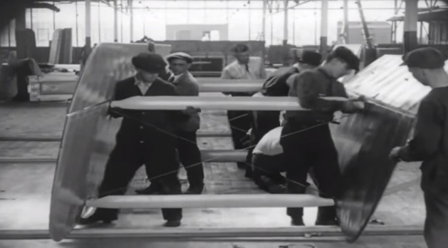 Rare video of WWI British plane factory (video) - ProtoThema English