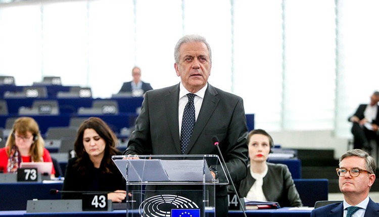 Avramopoulos: Schengen’s integrity is crucial - ProtoThema English