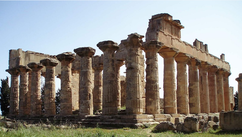 10 Most Famous Greek Temples: Temple of Zeus at Cyrene - ProtoThema English